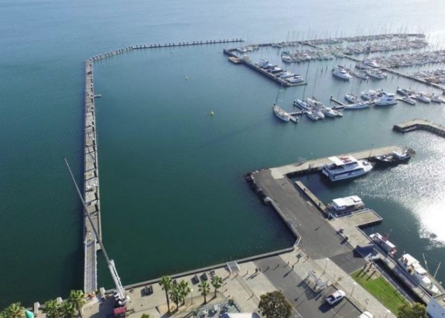 Floating Wave Attenuator - DredgeWire : DredgeWire