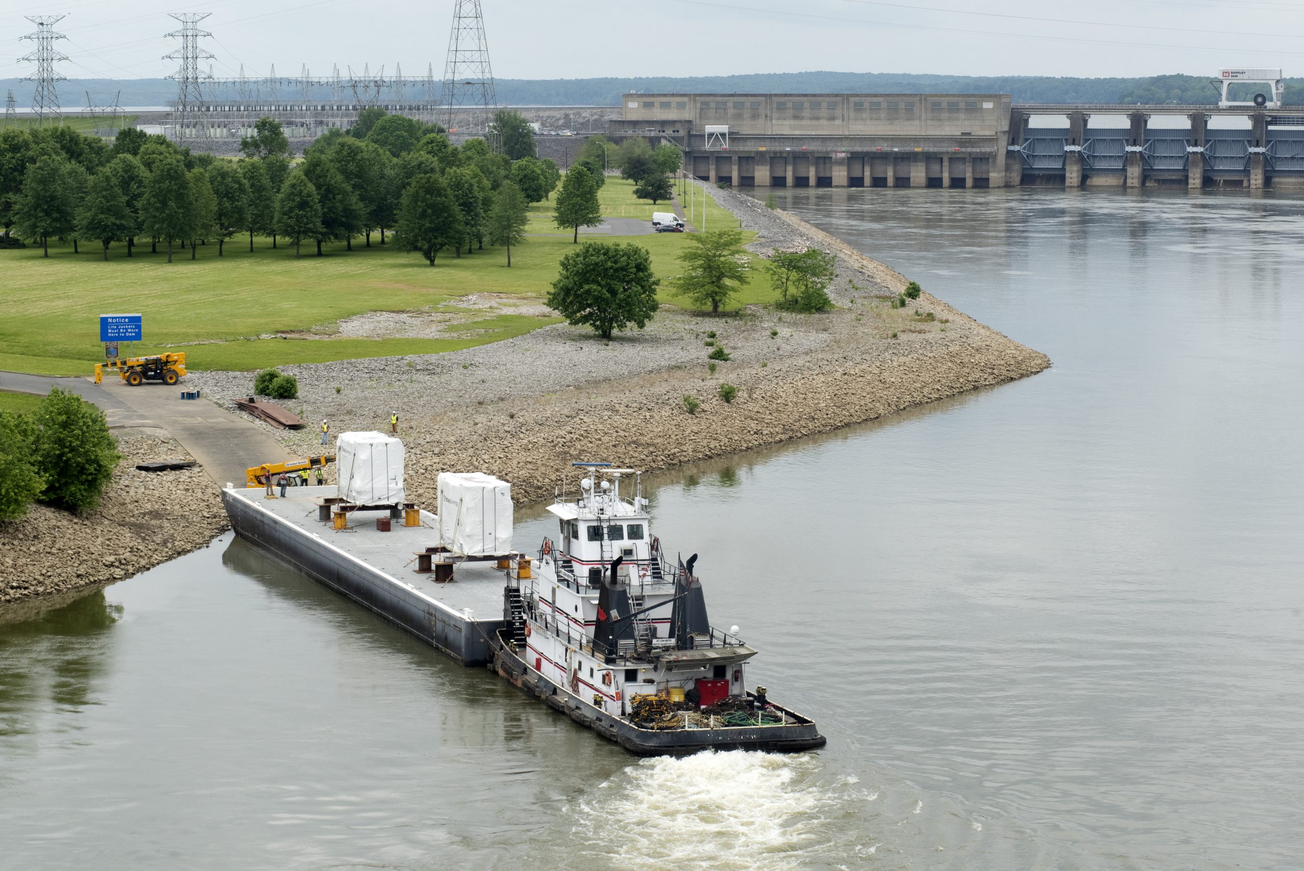 Barkley Powerplant transforms its switchyard - DredgeWire : DredgeWire