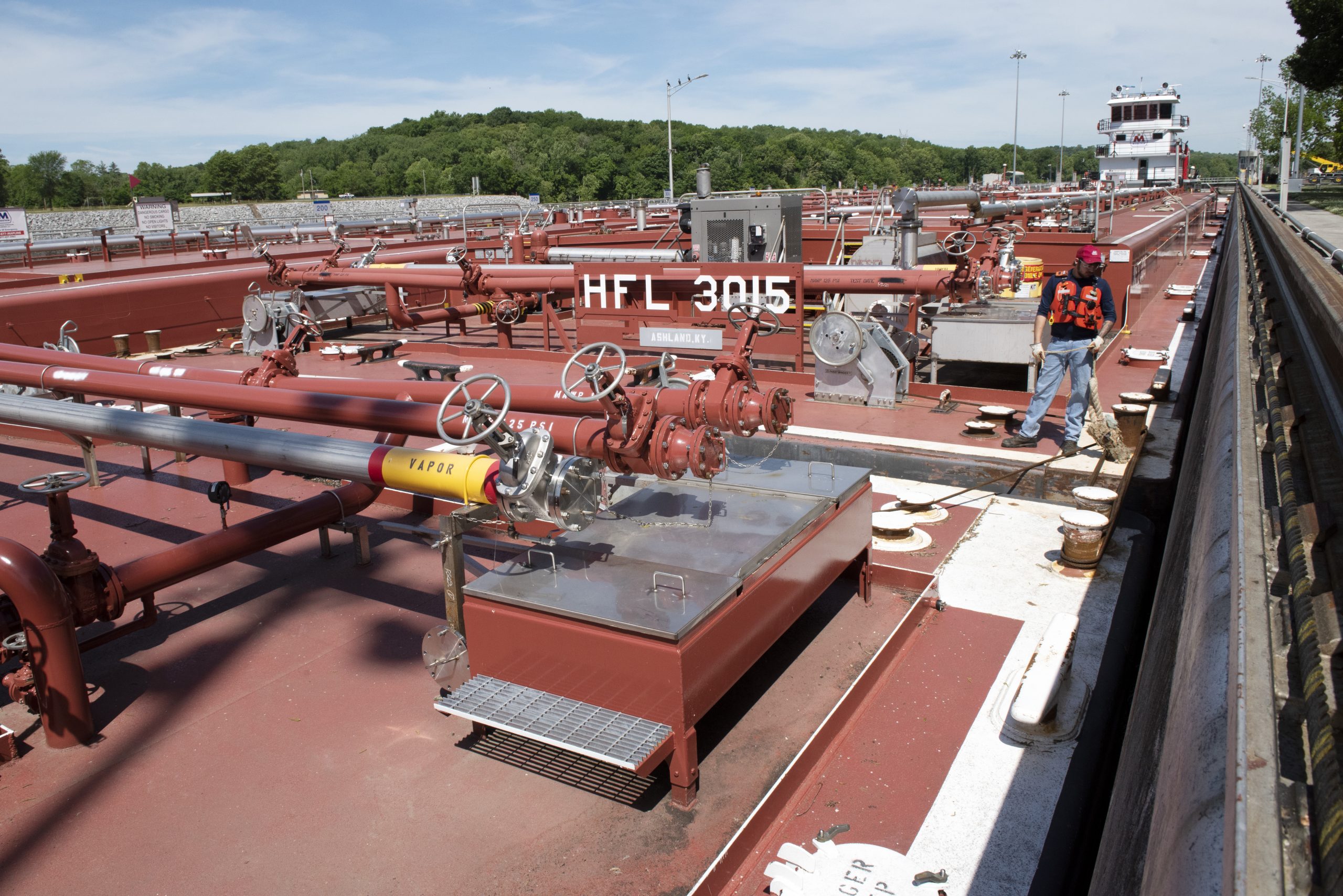 Cheatham Lock helps fuel Middle Tennessee in wake of pipeline shutdown ...