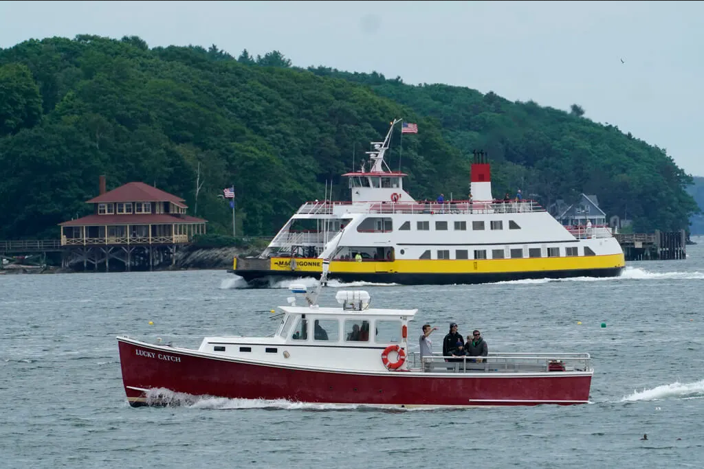 Maine marine science lab to get $2M to study deep ocean - DredgeWire ...