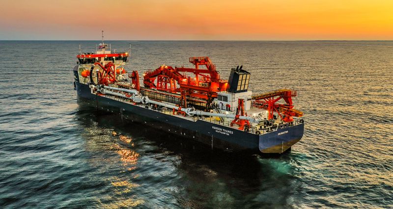 Aggregates dredger “Hanson Thames”, built at Damen Shipyards in Romania ...