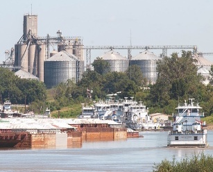 Corps of Engineers finish dredging as river levels lower - DredgeWire ...