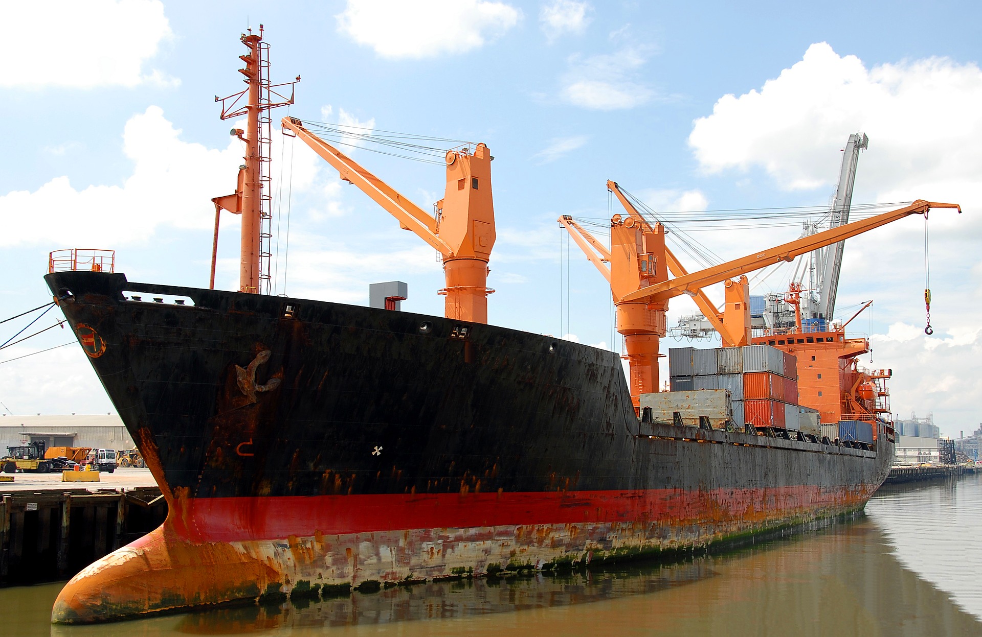 SFL sells seven handysize bulk carriers - DredgeWire : DredgeWire