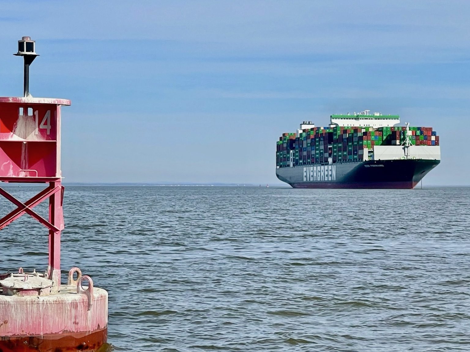 Grounded container ship “Ever Forward” Refloating Plan Revealed; first ...