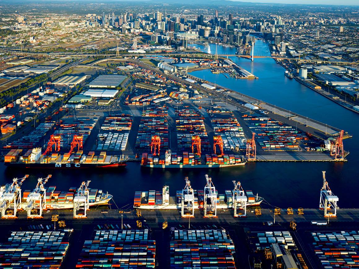 Port of Melbourne awards contract to boost efficiency at Webb Dock East ...