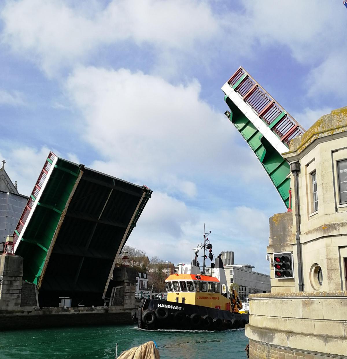 'Dredging to improve Weymouth harbour' - DredgeWire : DredgeWire