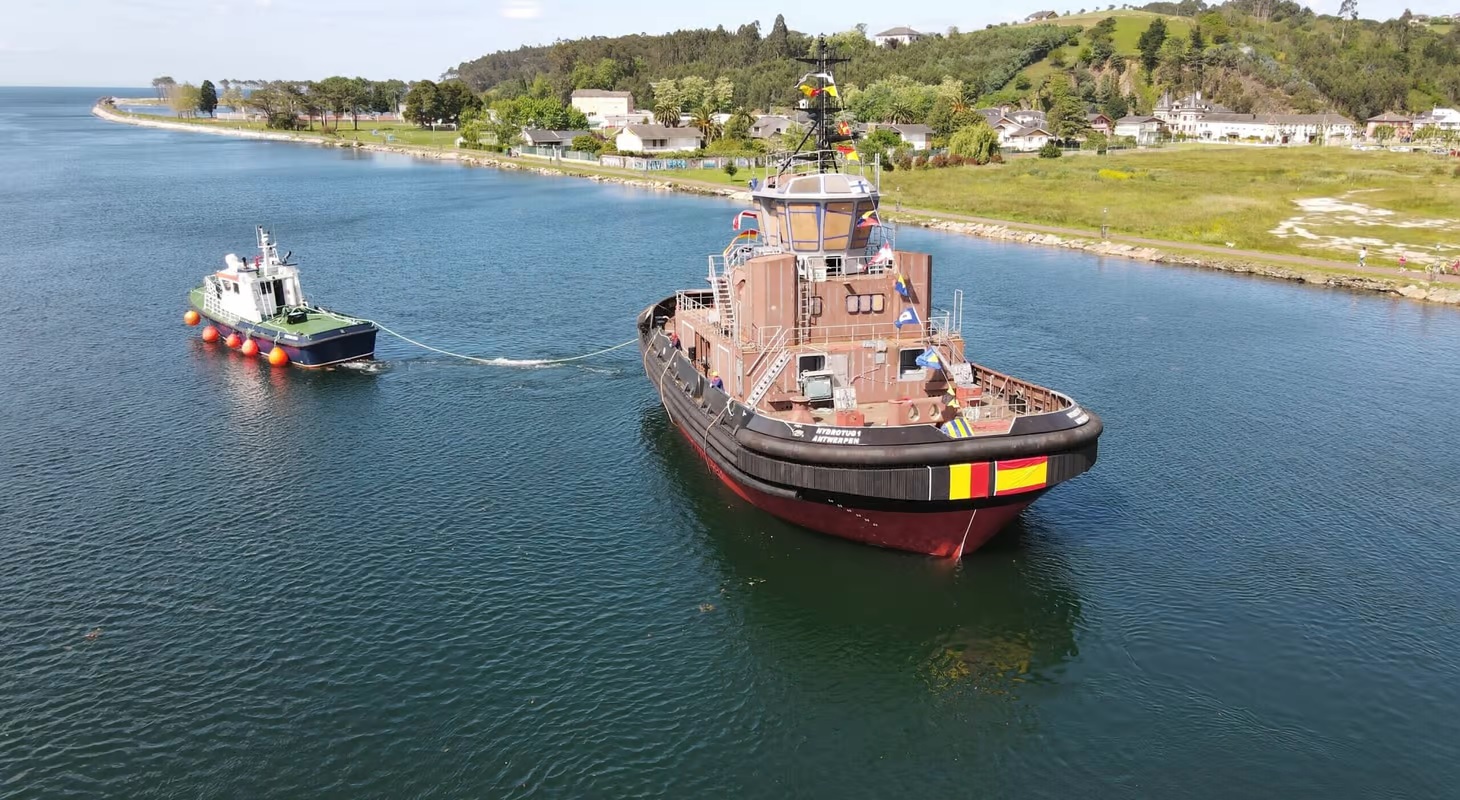 The first hydrogen tugboat draws closer to the Port of Antwerp-Bruges ...