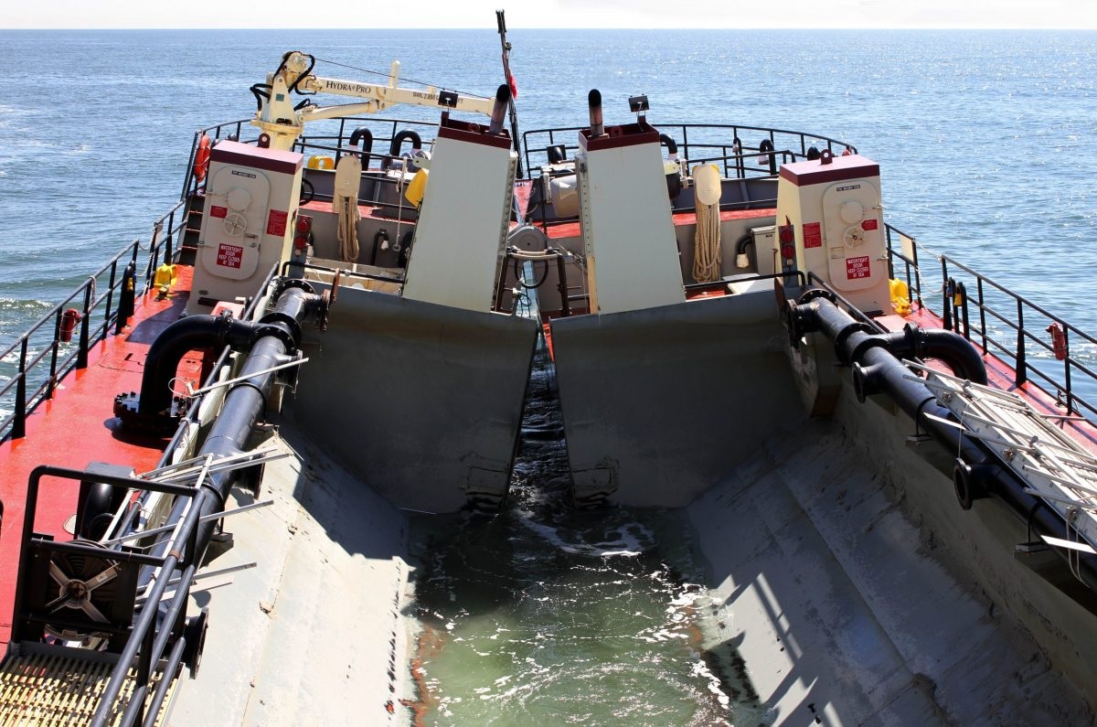 Recent shoaling highlights shallow-draft navigation woes; overview of ...