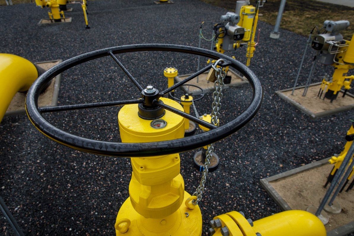 Seabed dredging works for the construction of the LNG terminal in ...