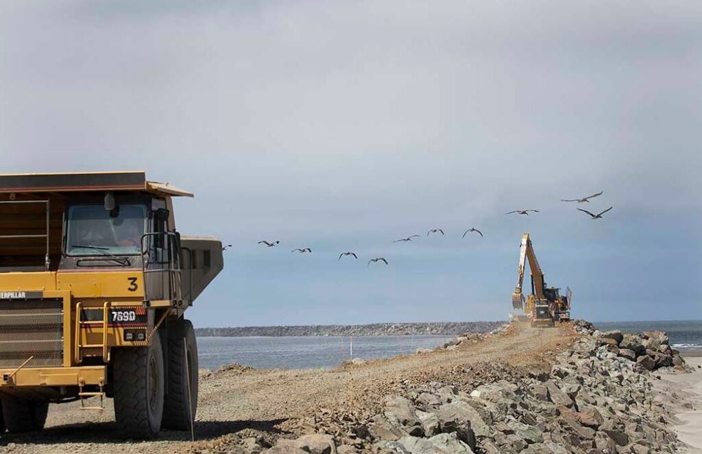 J.E. McAmis awarded $57.9 million contract for Tillamook south jetty ...