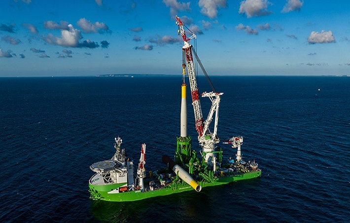 Liebherr Cranes HLC 295000 for offshore wind project - DredgeWire ...
