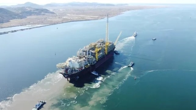 New FPSO Gets Under Way for Campos Basin - DredgeWire : DredgeWire