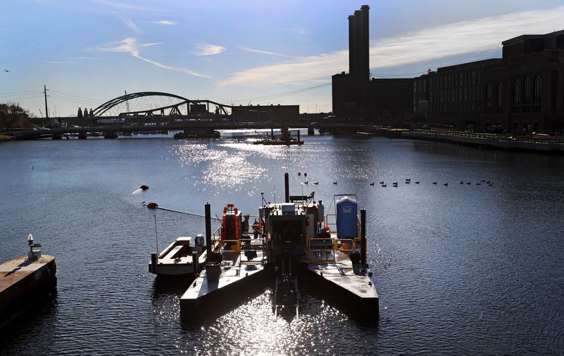 Here’s what that big machinery is doing in the Providence River ...