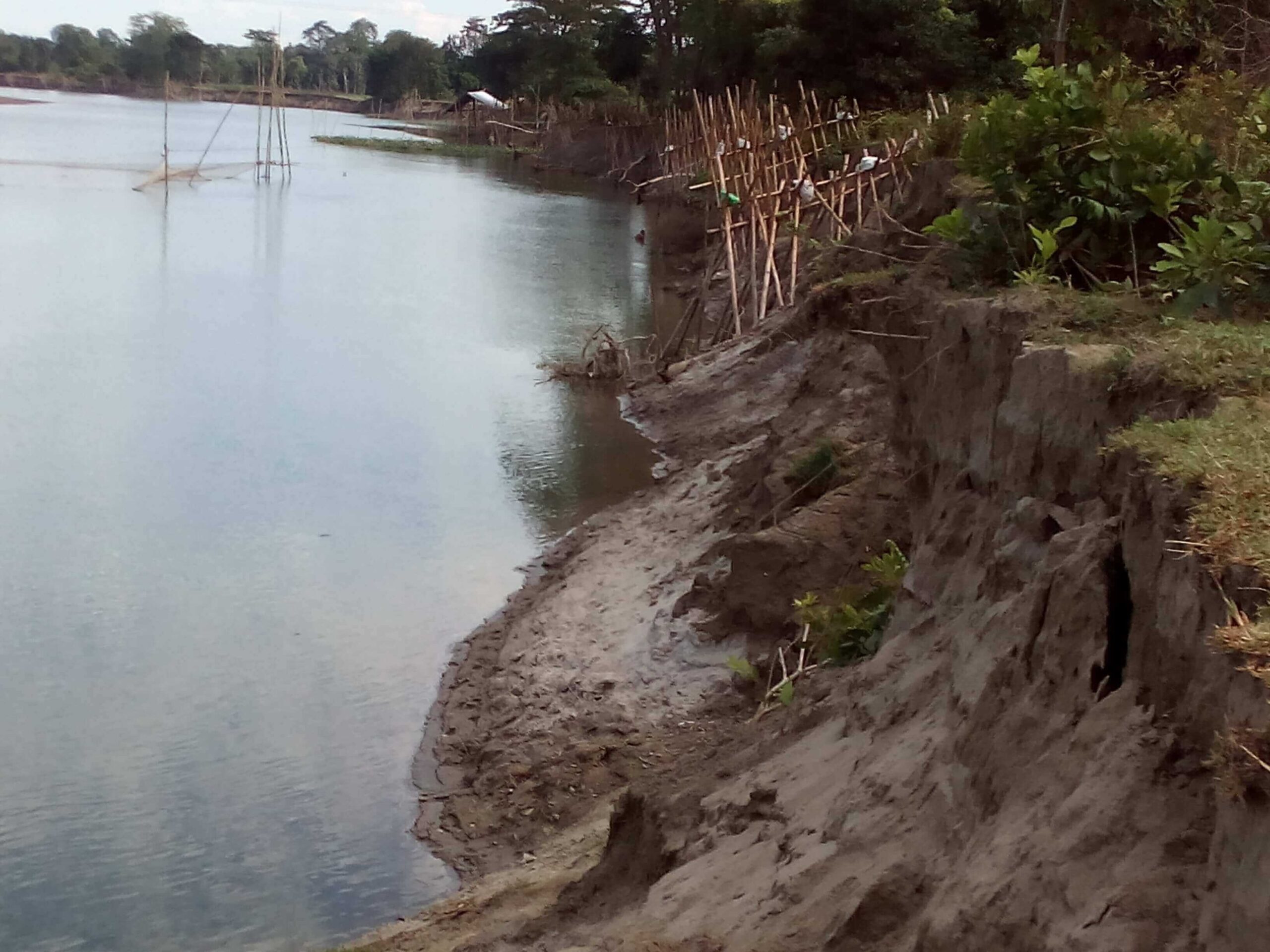 Alarming river bank erosion poses threat to extensive areas of Balagarh ...