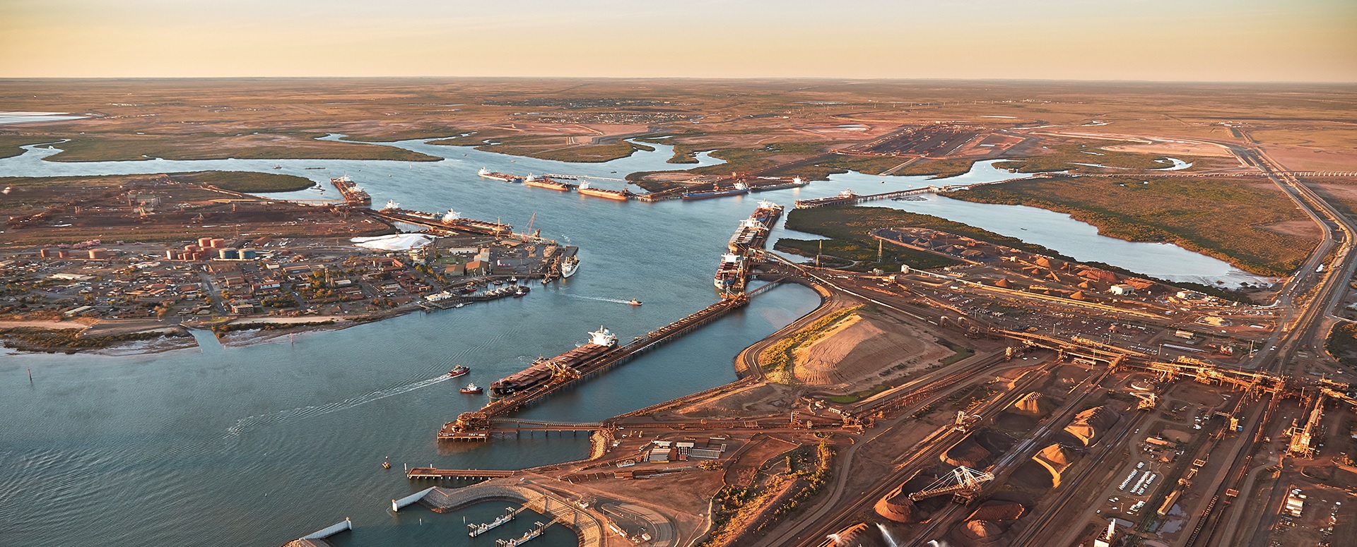 Australia's Port Hedland Cleared as Largest Cyclone in a Decade Nears ...