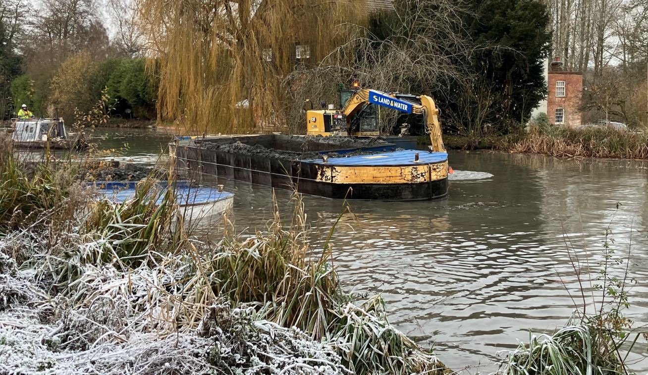 Kennet & Avon Canal dredging completed - DredgeWire : DredgeWire