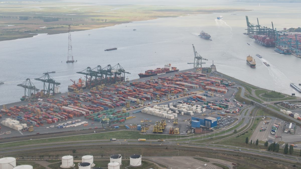 European ports: energy transition, expansion and new partnerships ...
