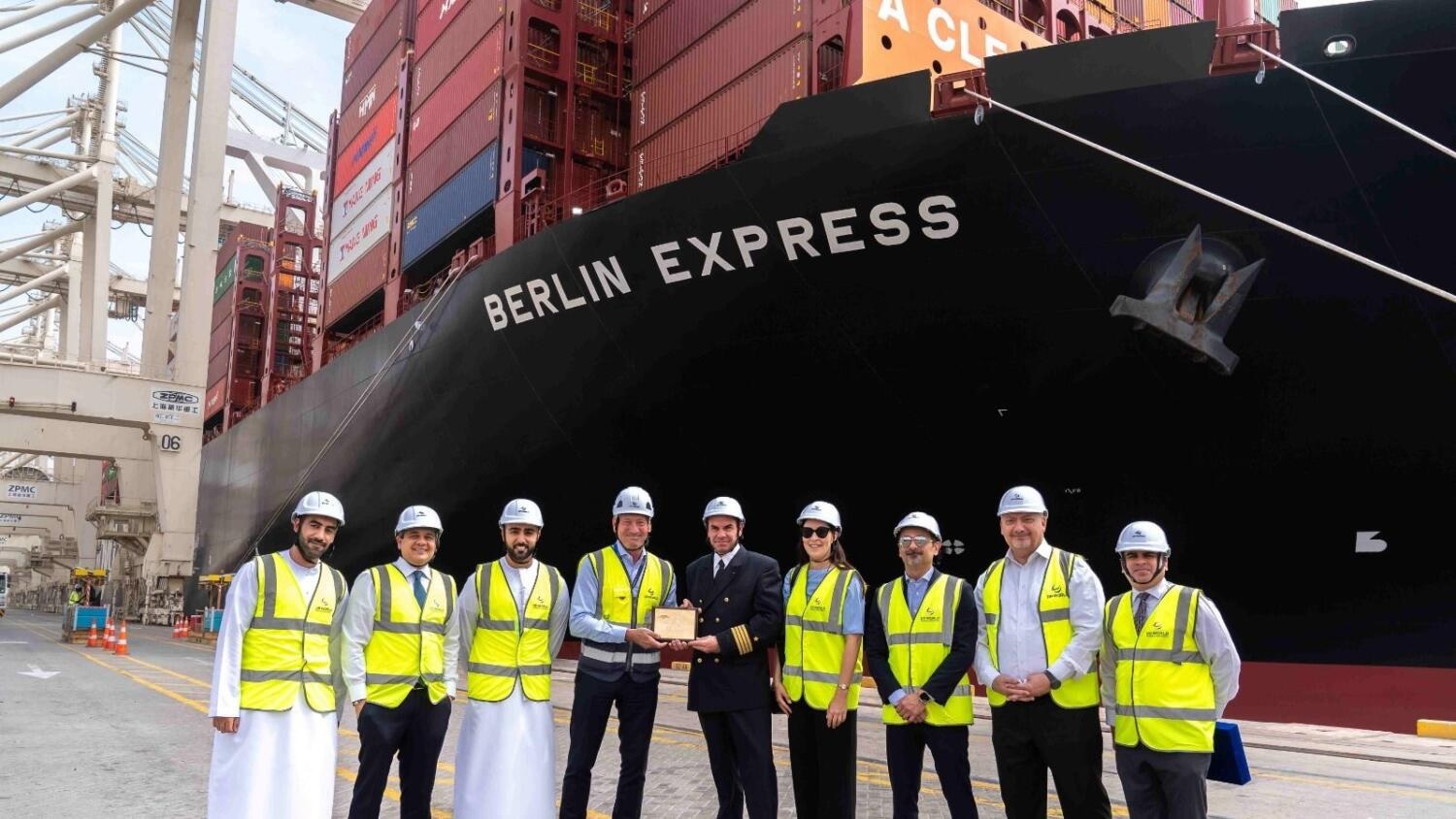 Jebel Ali Port welcomes Hapag-Lloyd's first dual-fuel ultra-large ... Jebel Ali Port welcomes Hapag-Lloyd's first dual-fuel ultra-large ...