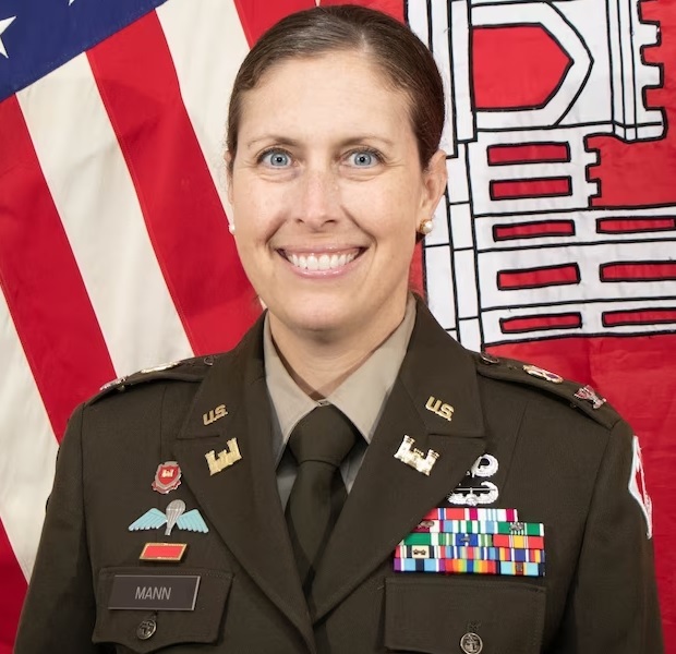 USACE Louisville District welcomes Mann as new commander - DredgeWire ...