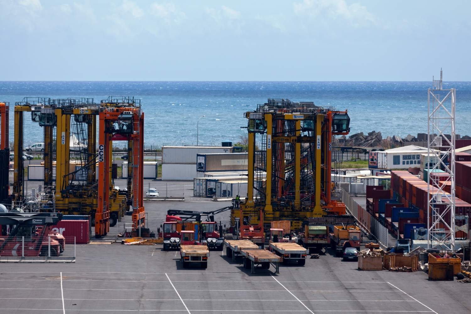 Namibia Plans $2.1 Billion Port Expansion for Oil Boom - DredgeWire ...