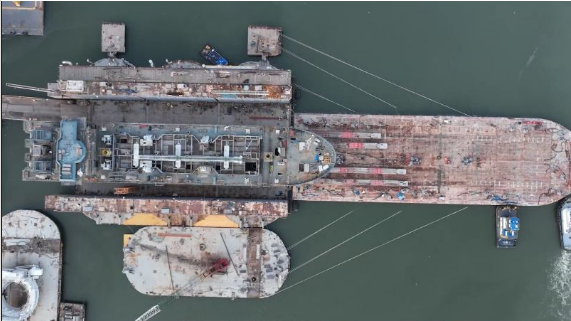 Manson’s Frederick Paup 15,000 cu. yd TSHD Video Moves from Dry Dock to ...