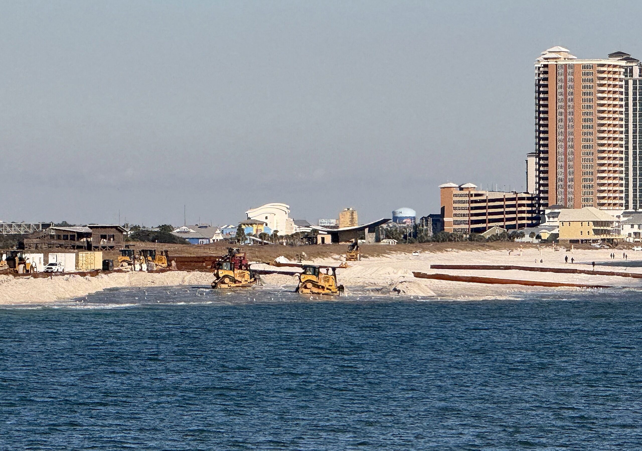 Beach re-nourishment continues along Alabama Coast - DredgeWire ...