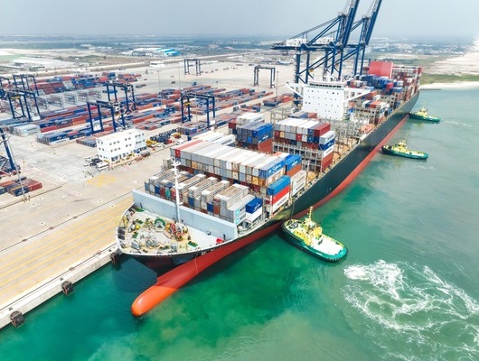 Lekki Port berths largest container ship on Nigerian waters ...
