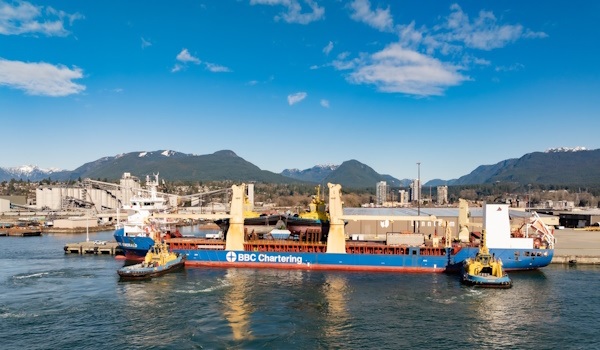 SAAM Towage’s first electric tugs arrive in Canada - DredgeWire ...