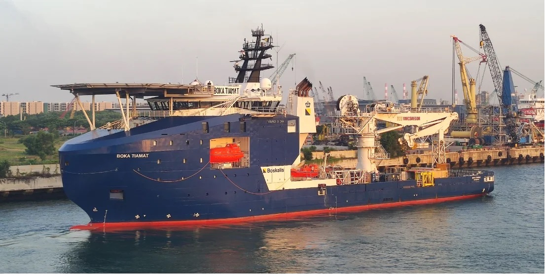 Boskalis Breaks Records in Deep-Sea Excavation and Installation At 600 ...