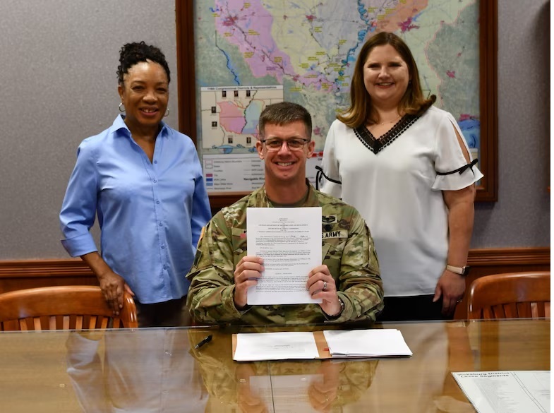 Corps signs agreement with Louisiana Department of Transportation and ...