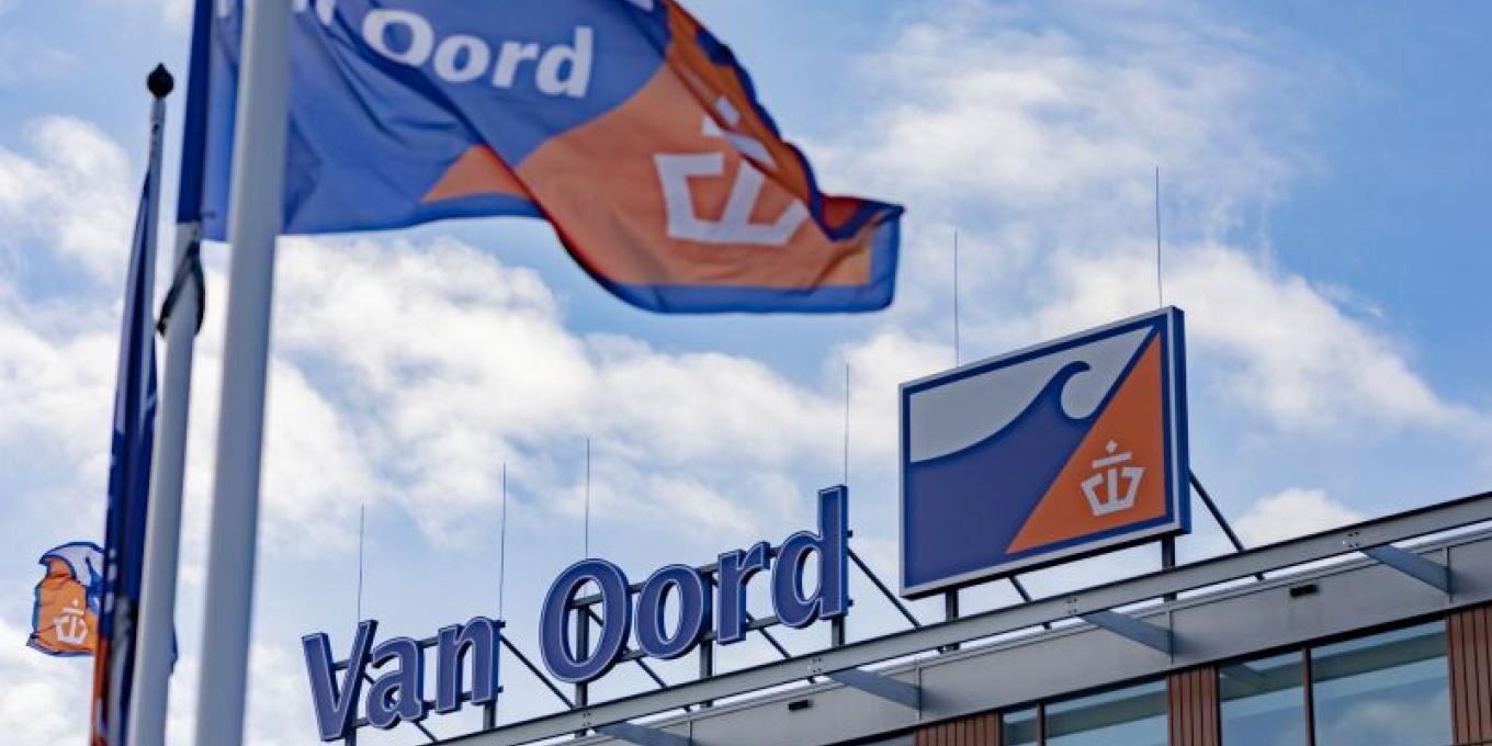 Update Holding Statement - Vox Maxima incident with bunker vessel ...