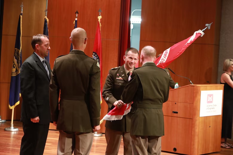Rayfield hands Kansas City District, USACE to his successor in change ...