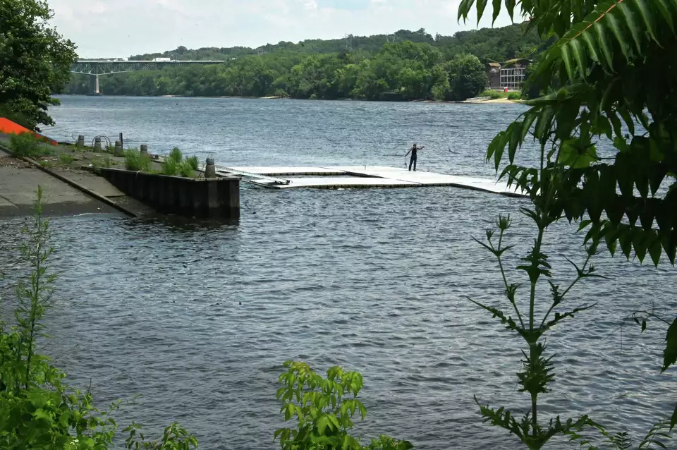 EPA Seeks More Data on Hudson River PCB Cleanup - DredgeWire : DredgeWire