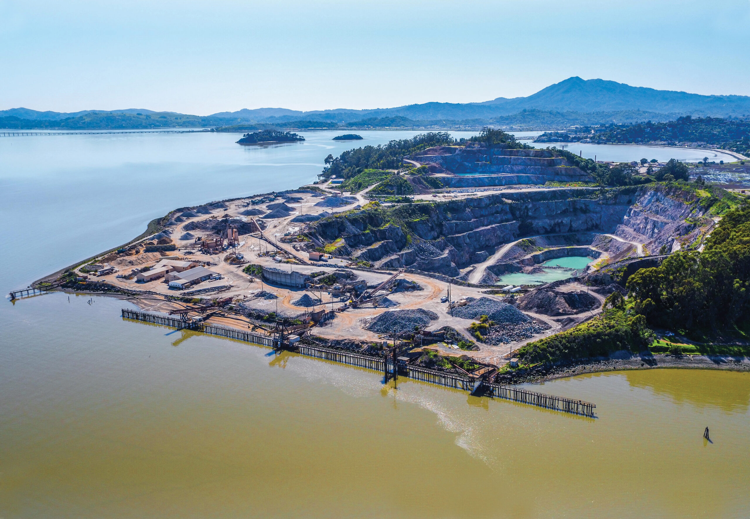 CRH Purchases the Materials Division from the Dutra Group - DredgeWire ...