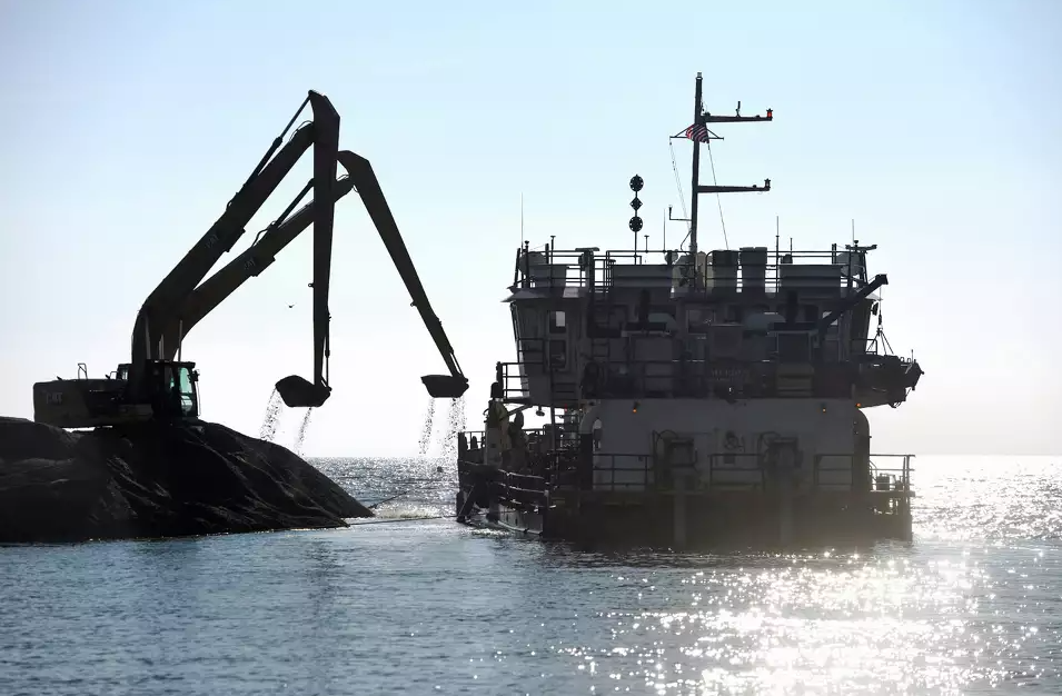 USACE Dredge, Murden, Begins Dredging at Southport Harbor, CT ...