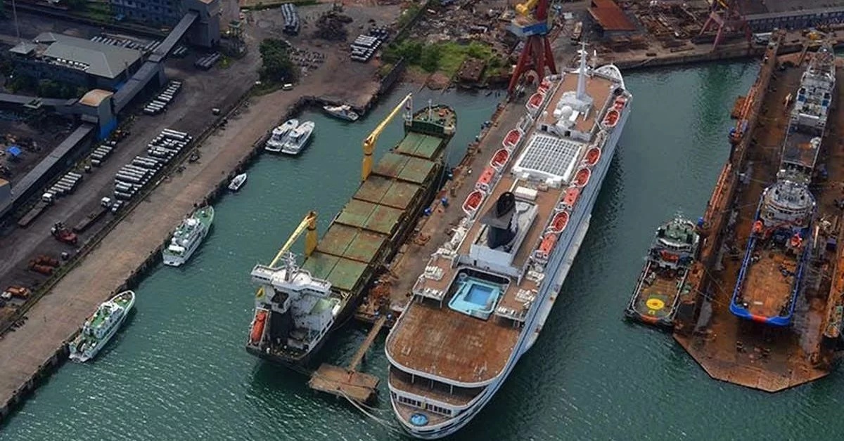 Mormugao port to deepen channel, redevelop berth 9 for Capesize vessels ...