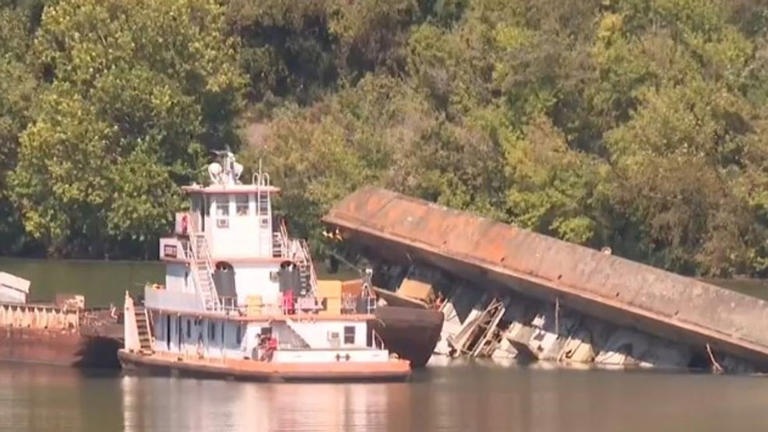 The William Price Dredge and a Hopper Barge Sink on Ohio River ...