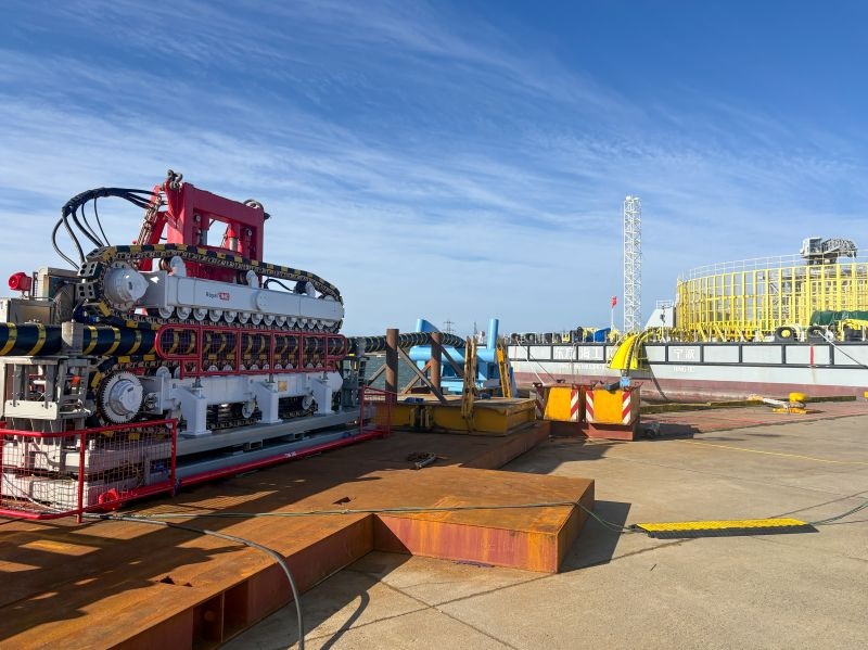 Royal IHC: Critical cable handing operations powered by our rental ...