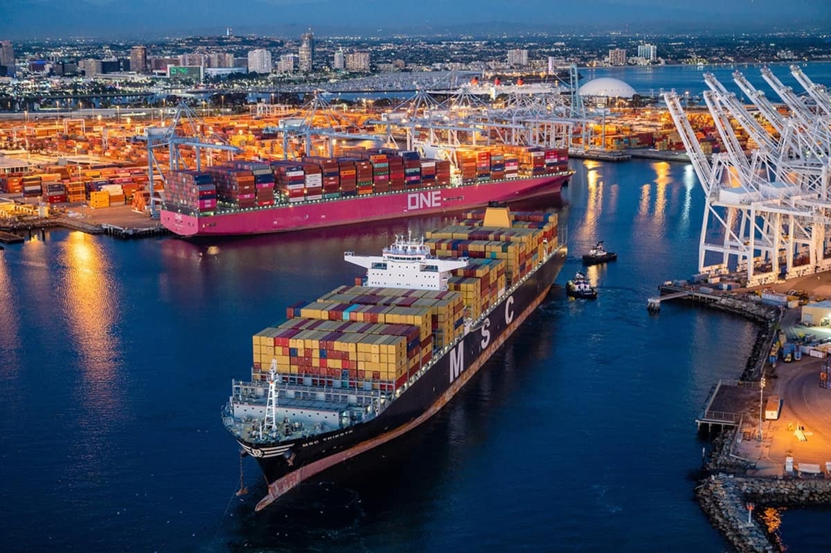 Container imports off 17.6% at leading US port - DredgeWire : DredgeWire