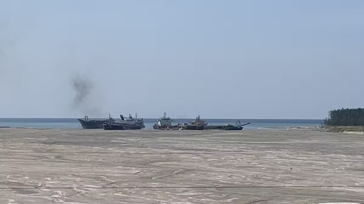 Fishers’ group warns new boats ‘cover-up’ for Zambales dredging ops ...