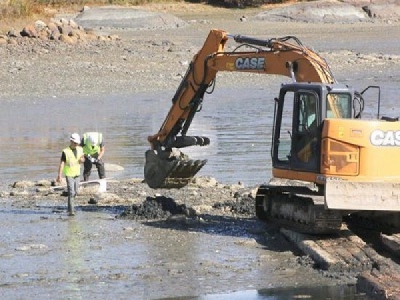 Army Corps Digs Test Holes for Harbor Dredge Study - DredgeWire ...