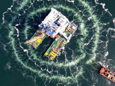 Van Oord’s heavy lift vessel Svanen completes installation works for ...